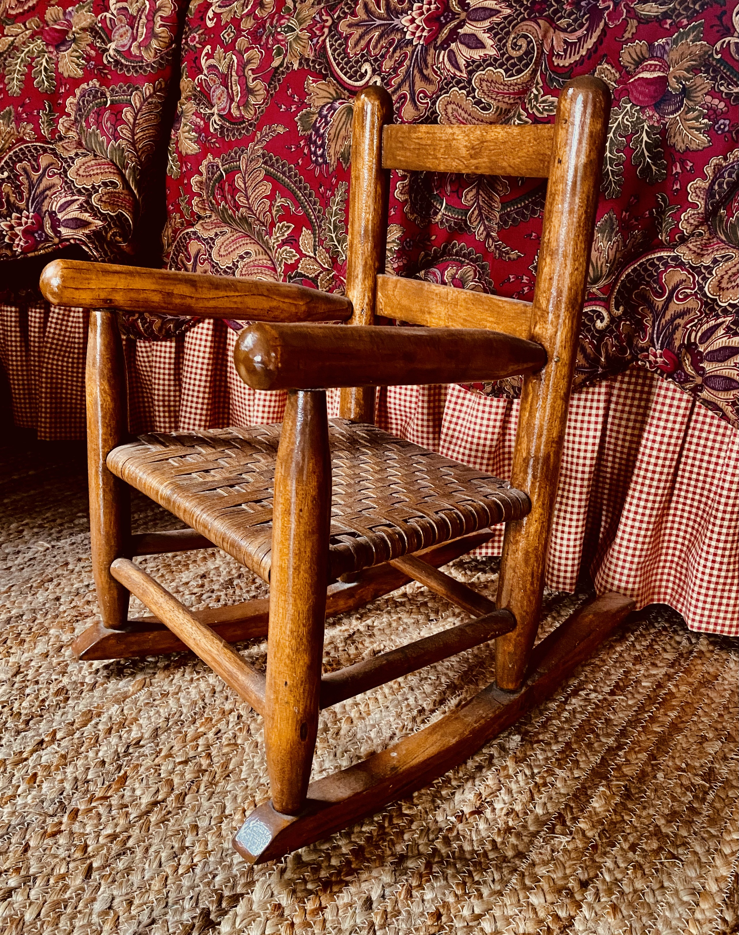 Rocking Chair Allure – Victoria Ponders
